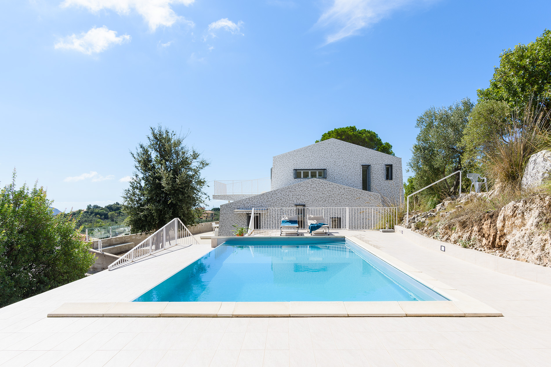 VILLA DUE PINI – JAEGER HOUSES